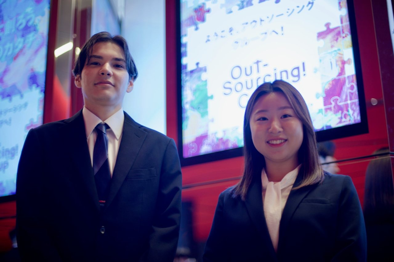 アウトソーシンググループ、国内最大規模の入社式で新社名「BREXA」を発表 / ホールディングス化で新たな船出｜ニフティニュース