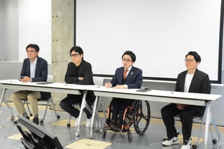 手を使わず頭の動きだけでPC操作するメガネ「JINS ASSIST」発売 ｜ ガジェット通信 GetNews